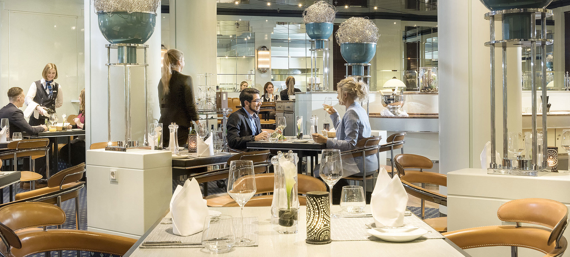 Restaurants & Bars | Maritim Hotel Frankfurt
